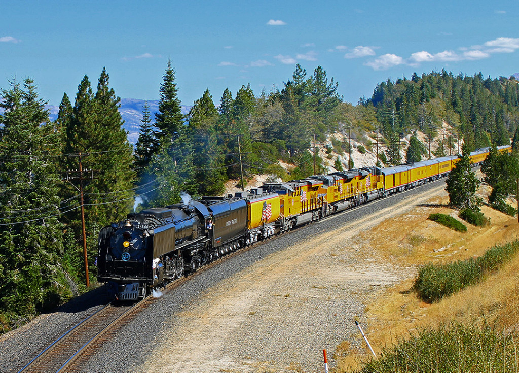 UP 844 decends Donner Pass